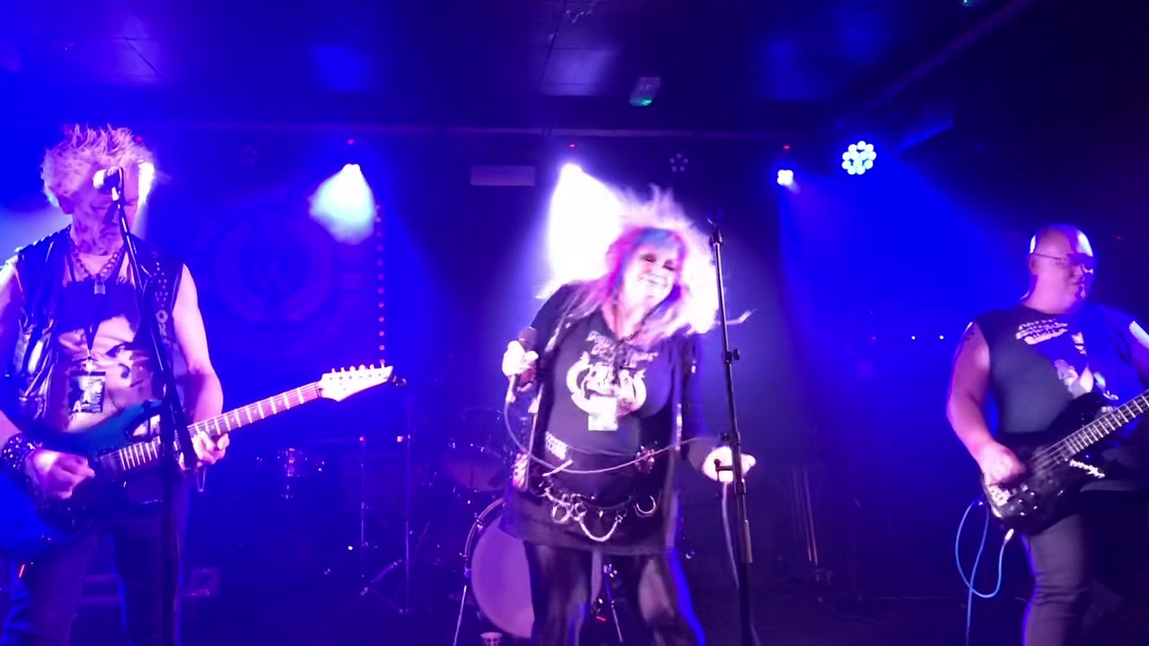 MDM @ The Wardrobe Leeds : Punk 4 Beano 14.03.2020 - YouTube