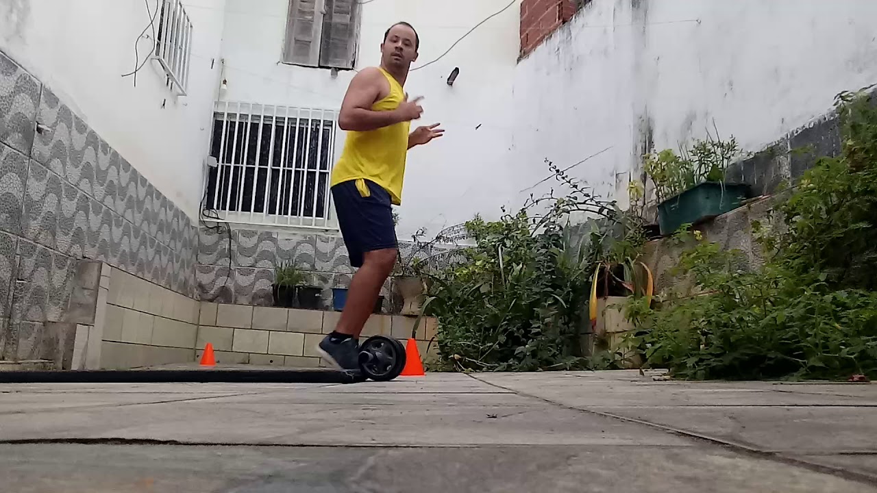 Corrida parada, deslocamento lateral e depois rodinha de abdômen - YouTube