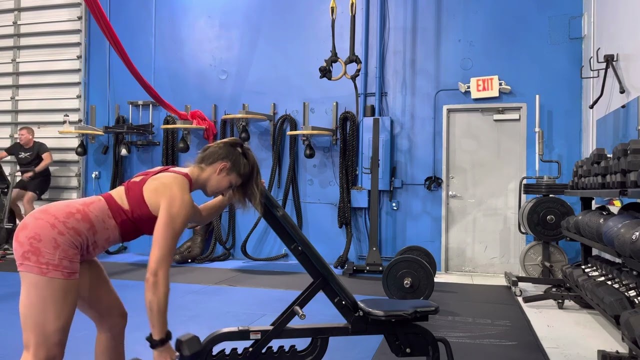Single Arm DB Row - YouTube
