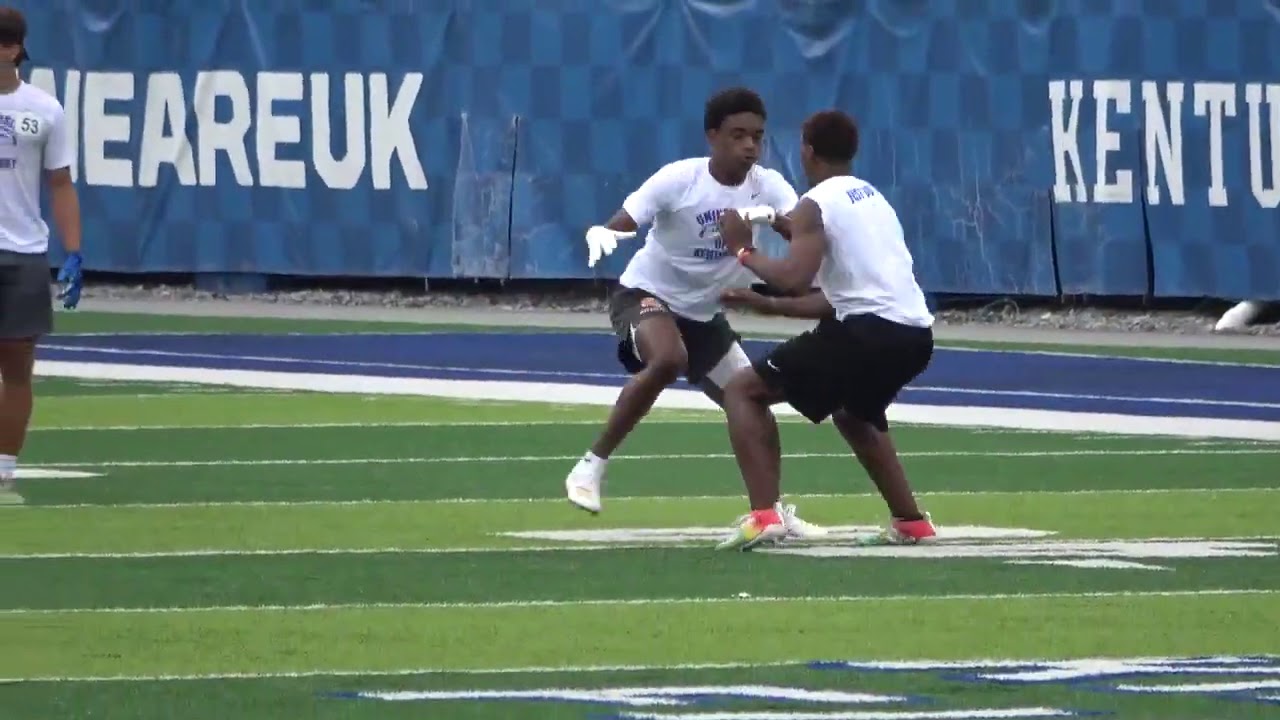 Jameson Tucker 2021 at Kentucky Football Camp 2019 - YouTube