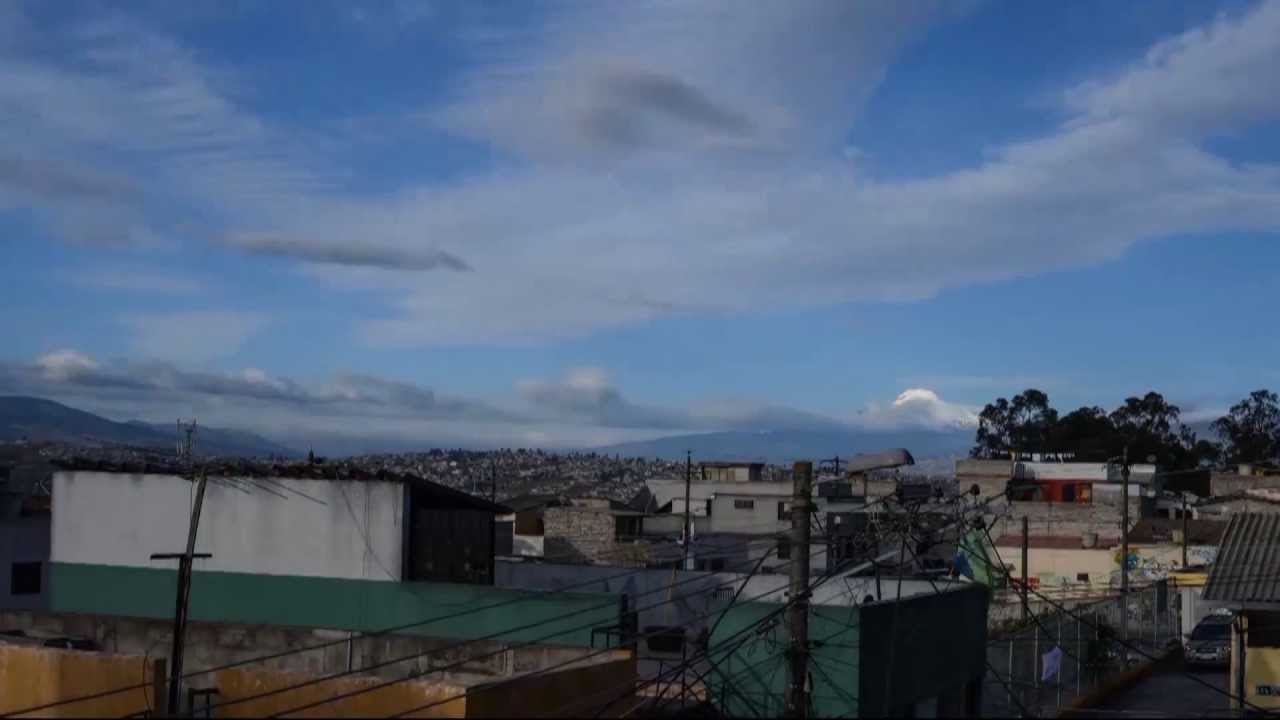 Anochecer en el norte de Quito, Ecuador (at dusk in north Quito) - YouTube