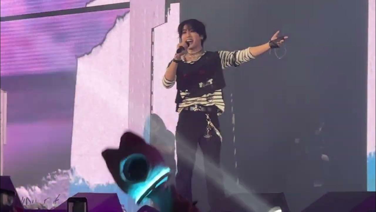 240901 Han-Hold My Hand Solo dominATE SEOUL DAY4 Straykids Side view - YouTube