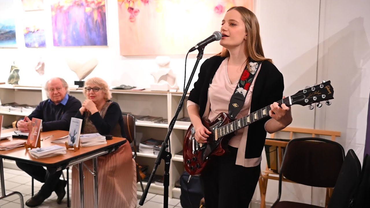 Hallelujah (cover) by Lily Jane - YouTube