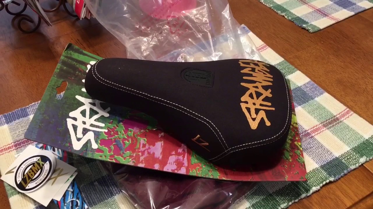 Adam LZ Stranger Pivotal Seat - YouTube