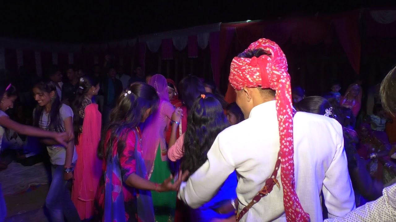Bandoli dance(1) - YouTube