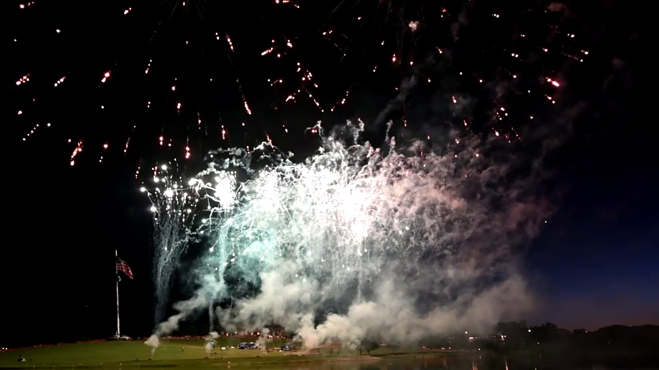 Watch: Highlights from the Boomfest 2018 fireworks - YouTube