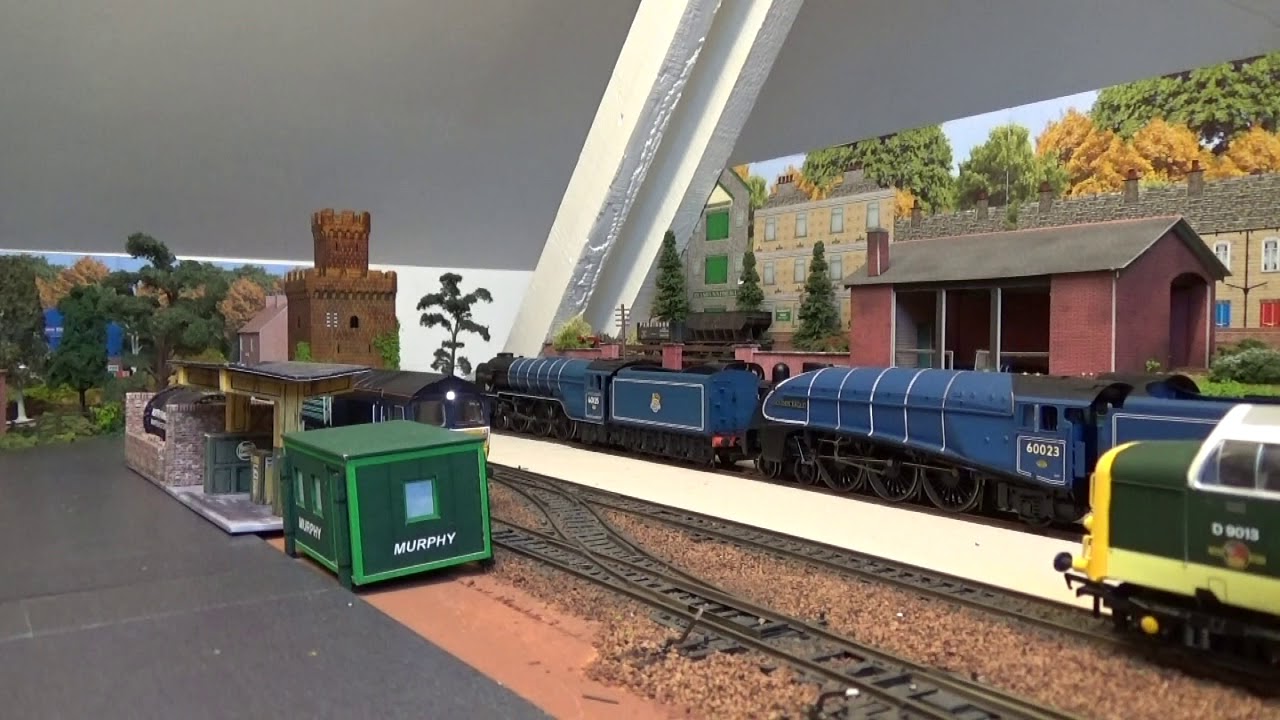 WMR 150 - Bachmann Class 55 Black Watch - YouTube