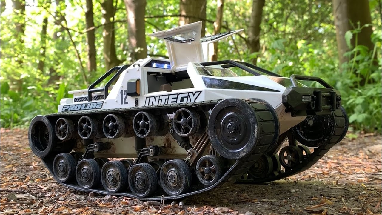 RC Ripsaw EV2 in the woods - YouTube