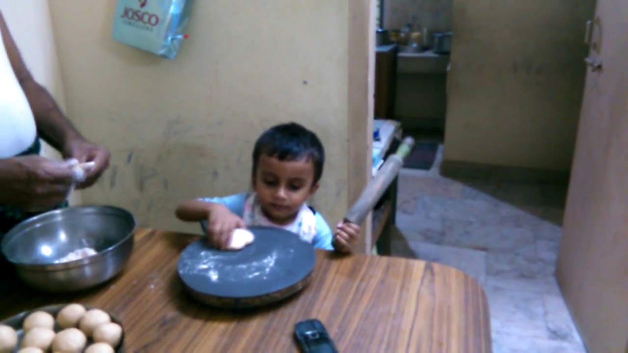 CHAPATI MAKER - YouTube