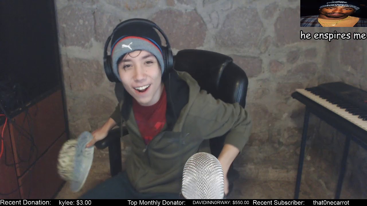 Quackity Plays Some Games And Answers Questions From Chat - YouTube