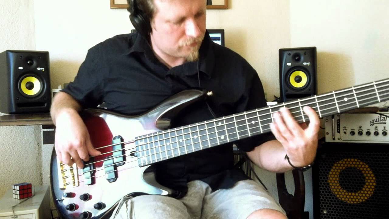 Bass Battle - Be my girlfriend - Live Looping Session #2 - YouTube