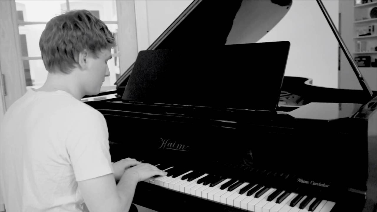 NILS HOFFMANN - TIME FEAT. BEN IVORY (ACOUSTIC VERSION) - YouTube