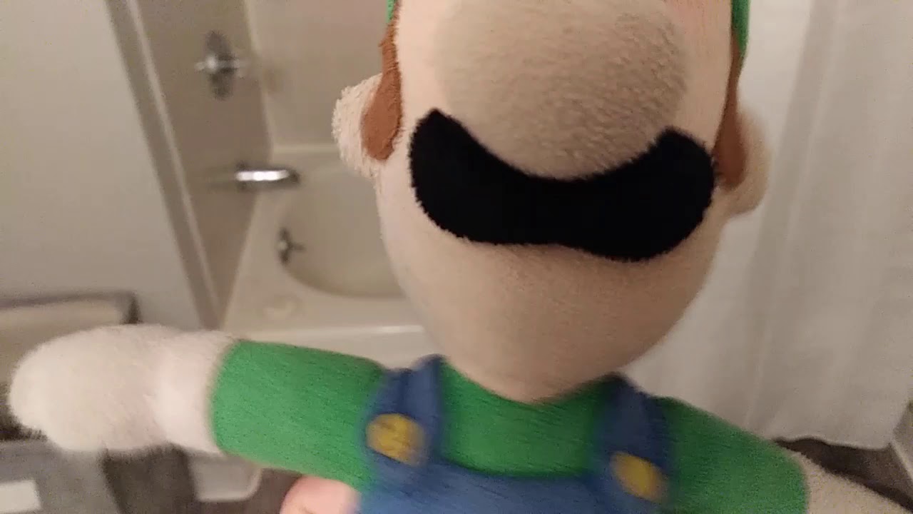 Pickle mario - YouTube