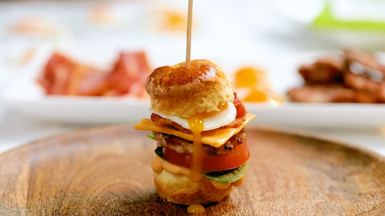 The Perfect Monday Morning Breakfast Sandwich - YouTube