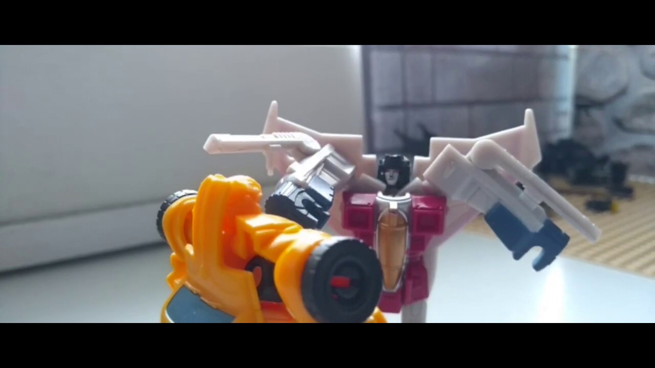 Transformers: Bumblebee vs The Sector 7 in Stop-Motion - Part 2 ...