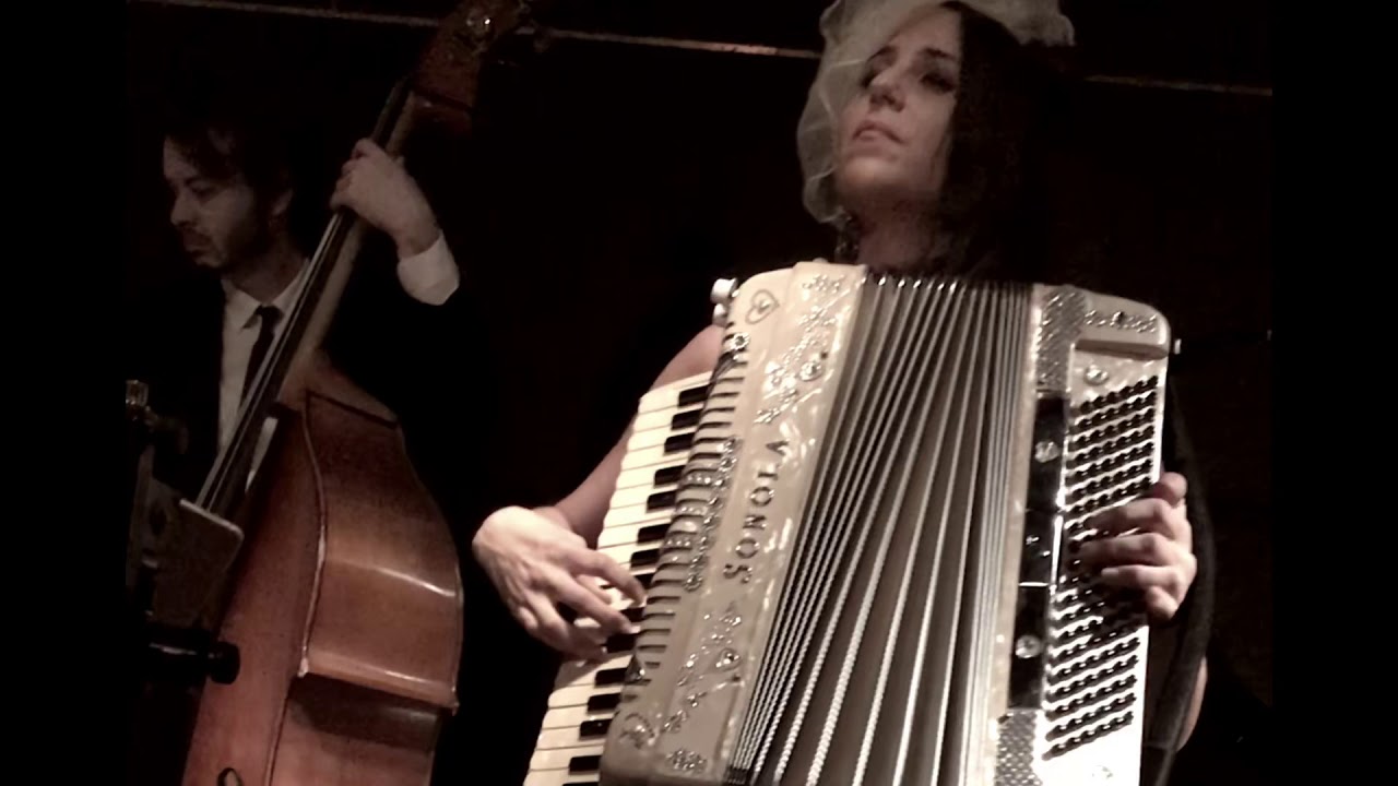 Katherine Curnow quintet live at Ellington jazz club Bastille day - YouTube