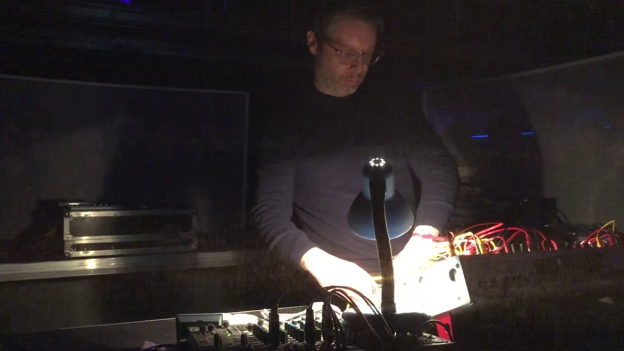 Jan Jelinek - Live in Moscow, 17.11.18 - YouTube