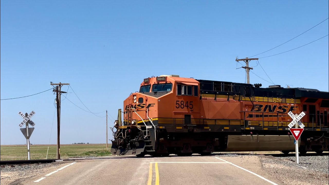 Nice K5HL: BNSF 5845 Leads Coal Train - Stratford, Texas - YouTube