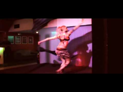 Luna Trash bellydance and silk fans
