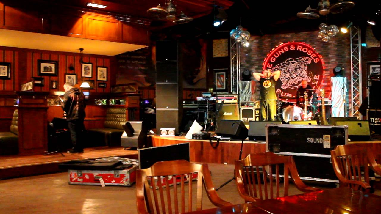 The Guns & Roses Pub & Grill Almaty, 5th Anniversary - YouTube