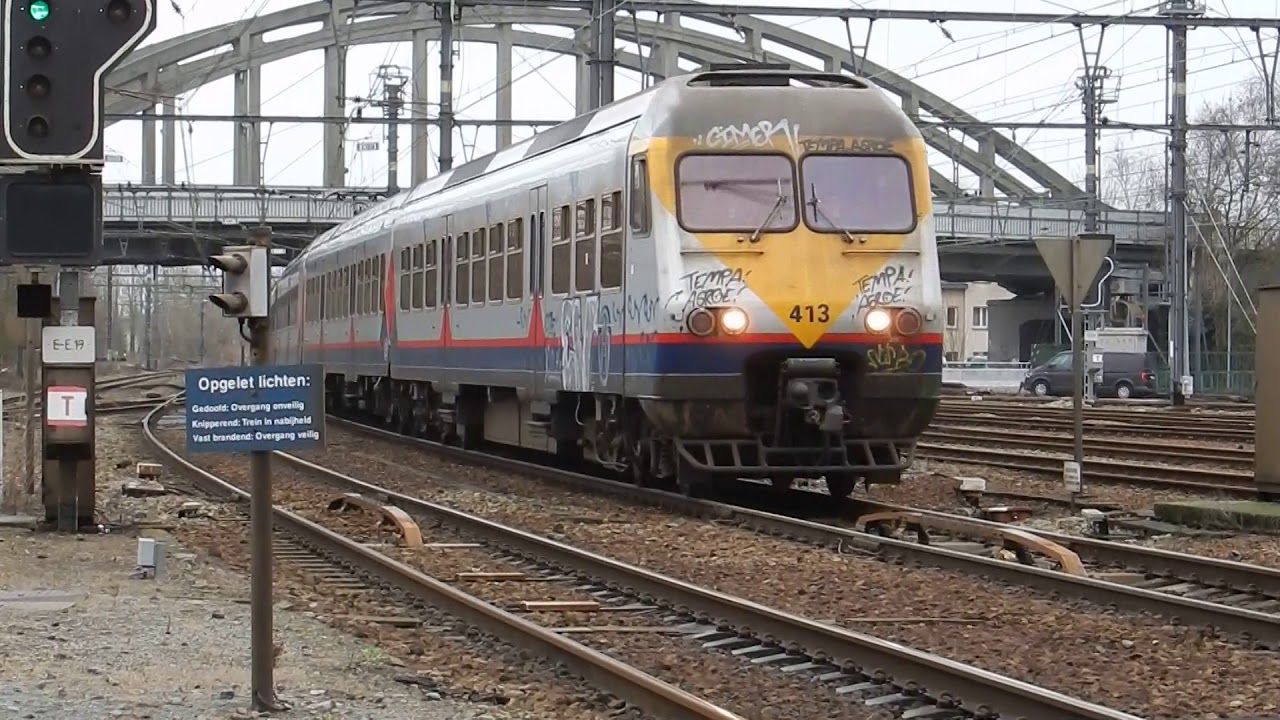 NMBS SNCB | AM80 Memling | Aankomst Dendermonde | 2015 - YouTube