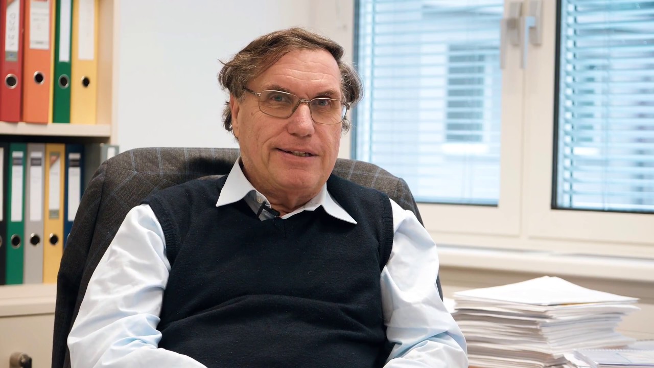 5 Fragen an: Georg Pflug - YouTube