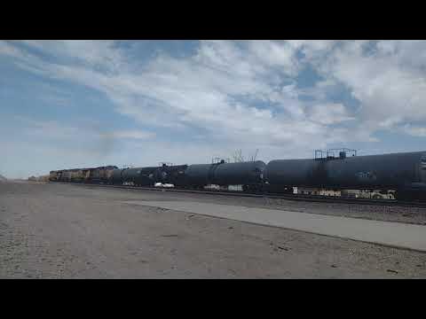 WB UP Manifest Train Feat Rear DPU In Daggett Ca! #bigbossrailfanner - YouTube