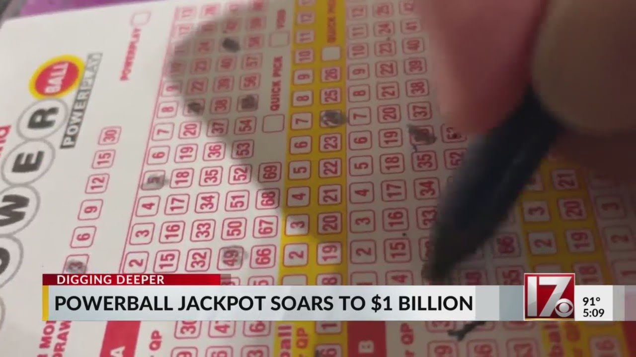 Powerball jackpot soars to $1 billion - YouTube