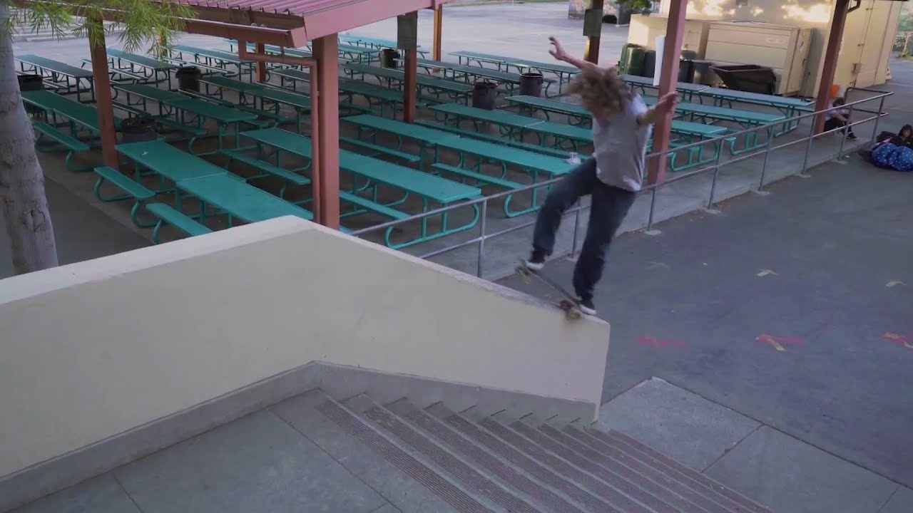 Shawn Hale, David Loy & Jaws - Saturdays *edit* - YouTube