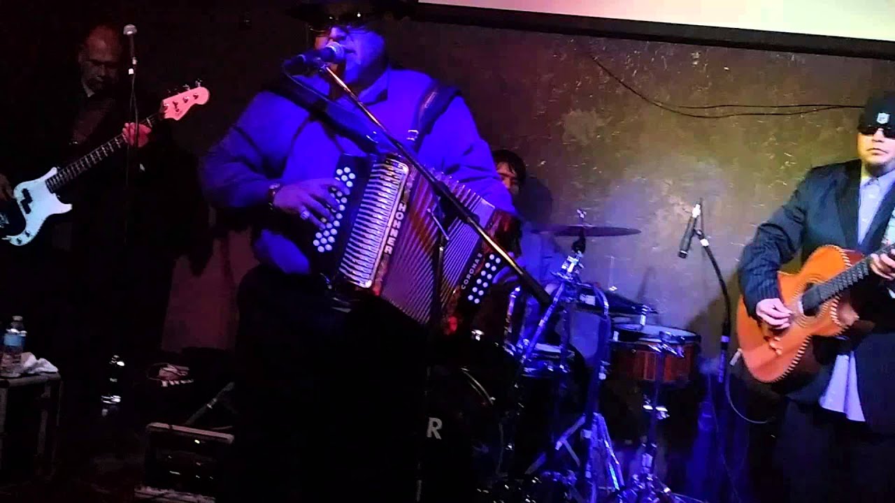 Boni Mauricio y Los Maximos! Fresno Ca. 7/18/14 - YouTube