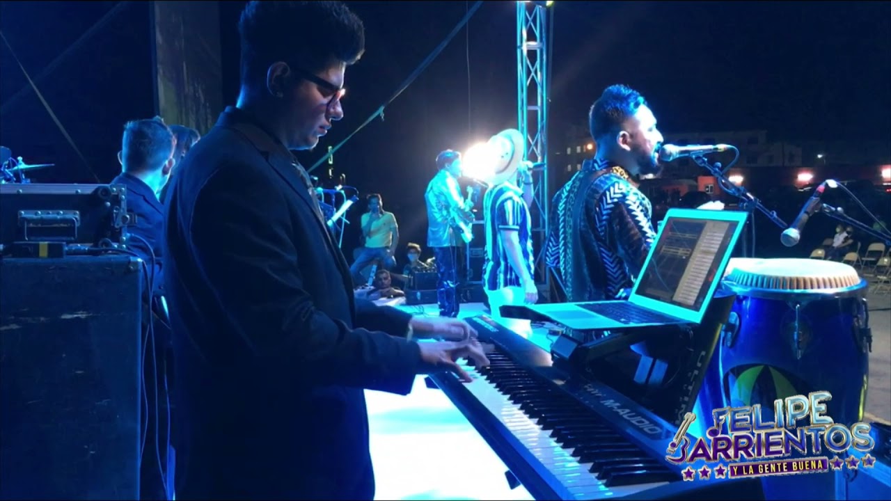 FELIPE BARRIENTOS Y LA GENTE BUENA “JUAN EL ALBAÑIL” - YouTube