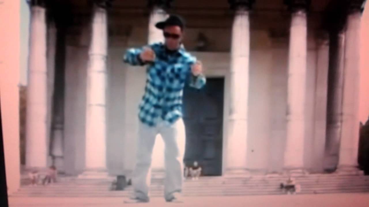 Break dance body popping - YouTube