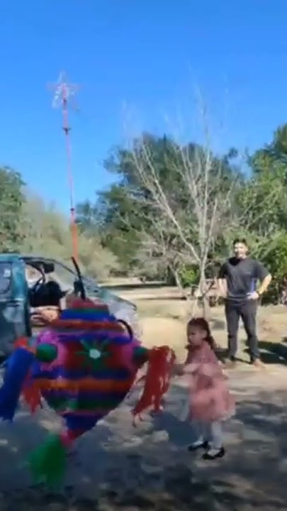 Dale Dale Dale #Piñata #piñata #christmas #navidad - YouTube