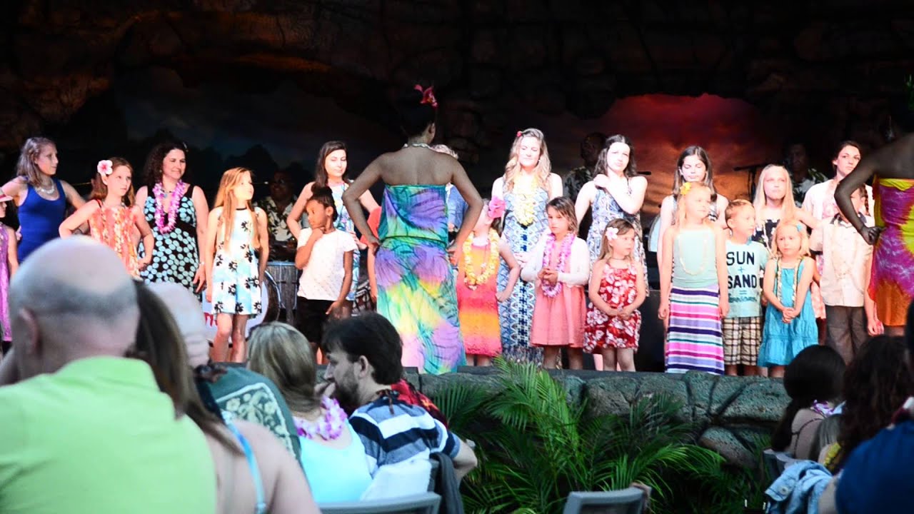 Hula Lessons for my girls!!! - YouTube