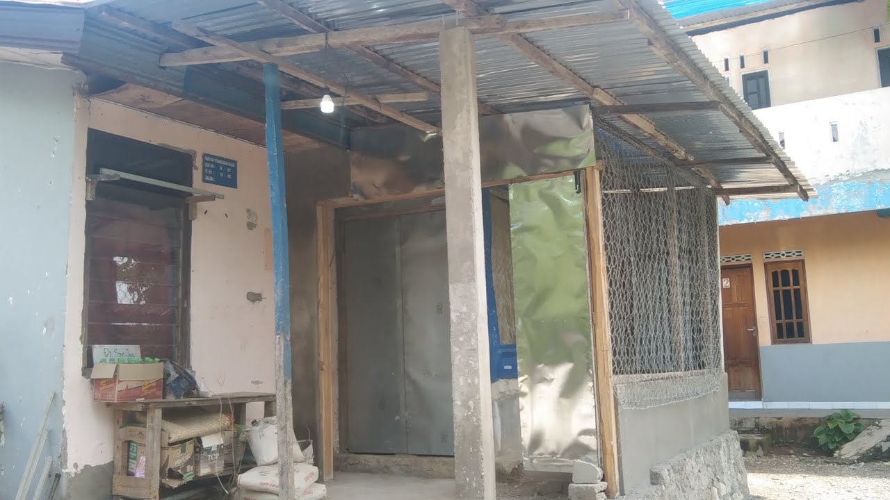 rehap tempat jualan. plesteran dinding kios - YouTube