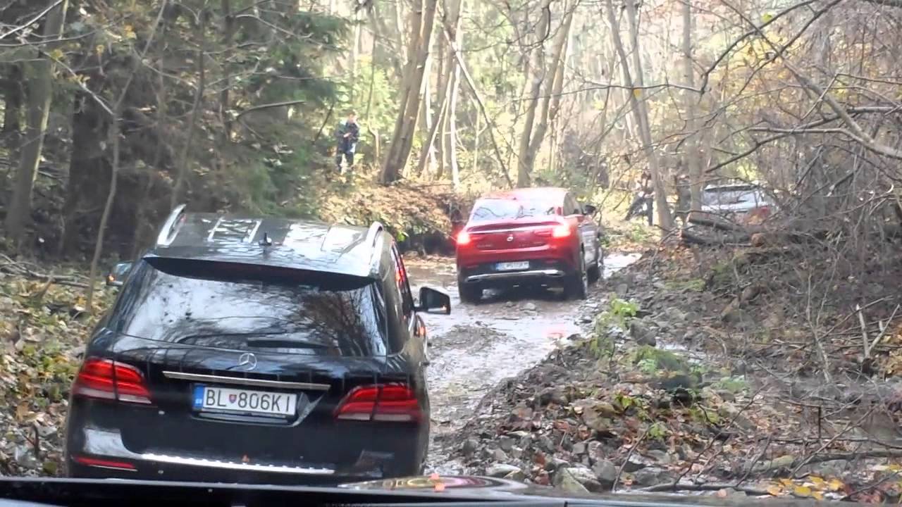 MERCEDES BENZ GLA and more benz in mud and water OFFROAD TEST in mud ...