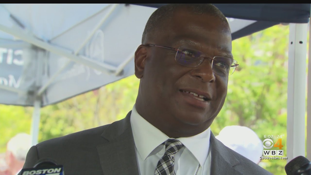 Michael Cox sworn in as new Boston police commissioner - YouTube