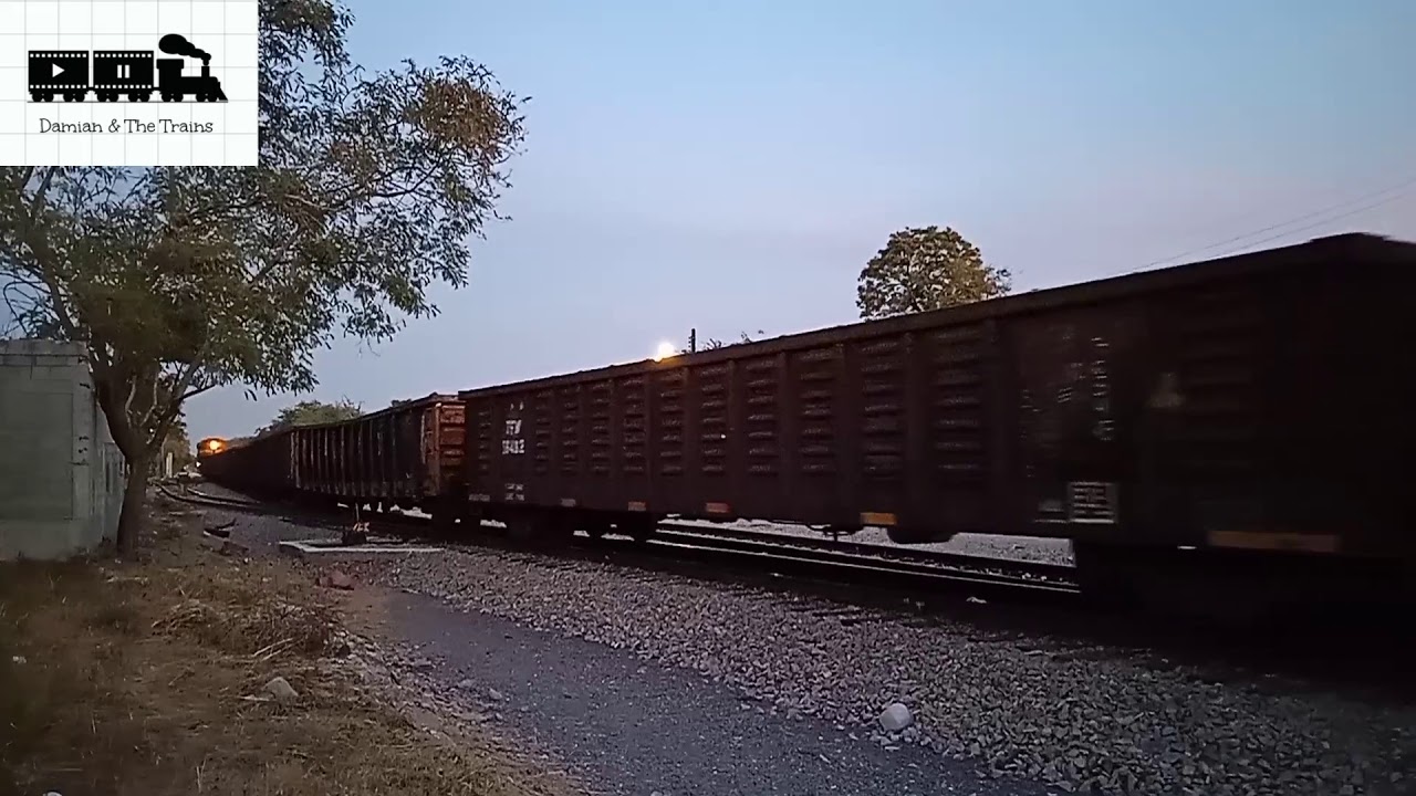 KCS #4100 KCSM #402 KCSM #2404 KCSM #2069 y KCS #4039 Líder. - YouTube