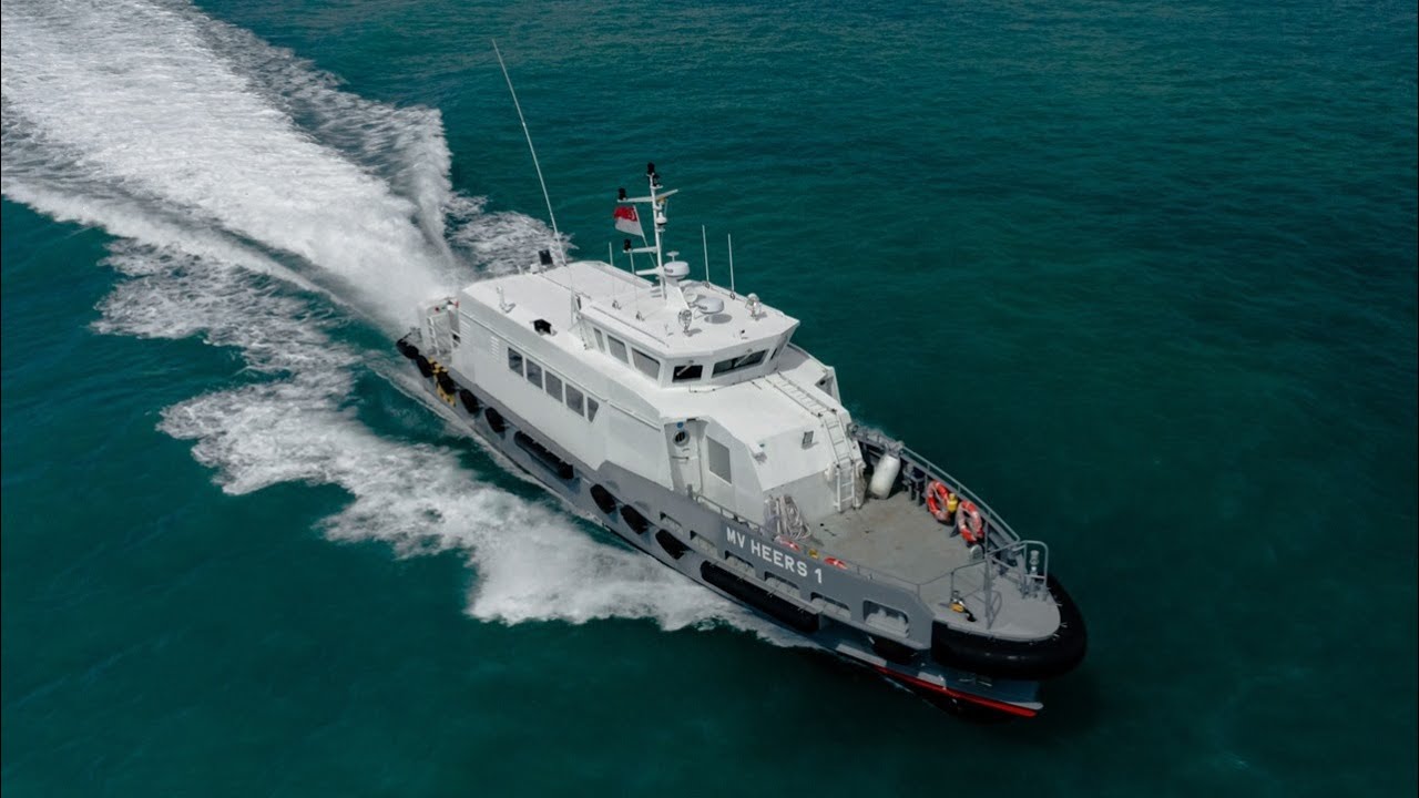 22m Fast Crew Transfer Vessel - YouTube