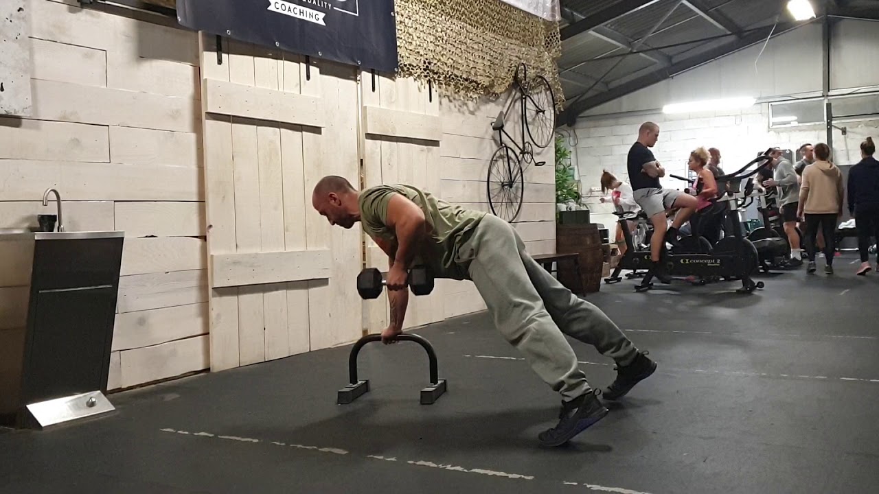 Single Arm Plank Supported DB Row (2sec pause) - YouTube