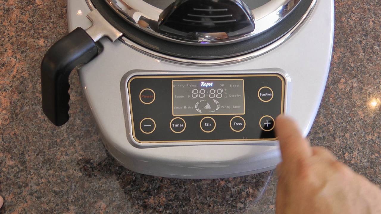 Ropot Cooking Vegetables - YouTube