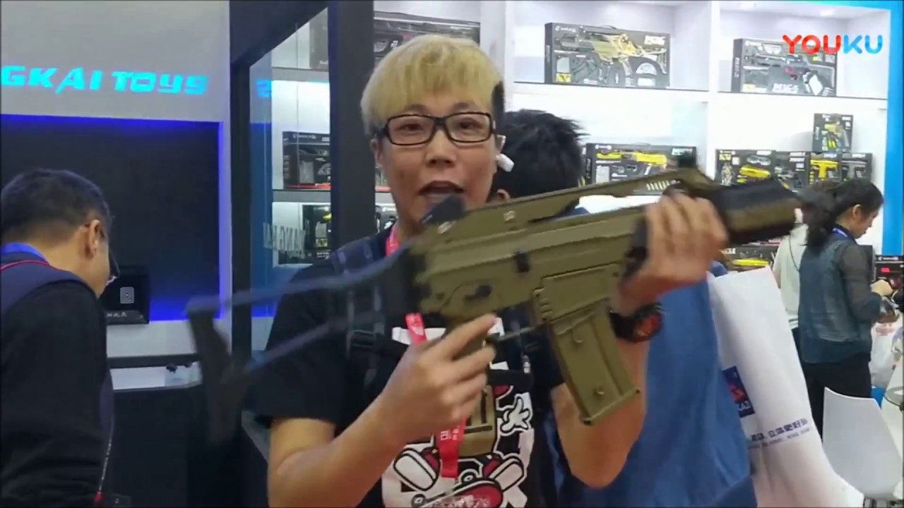 The 2018 Guangzhou Toys Exhibition "Yang Kai G36C" - YouTube