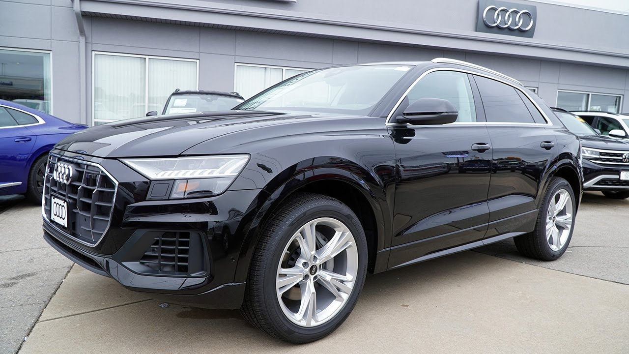 2023 Audi Q8 Premium Plus