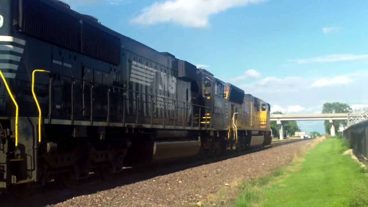 UP 4755 leads NS SD60E on EB stacktrain - YouTube