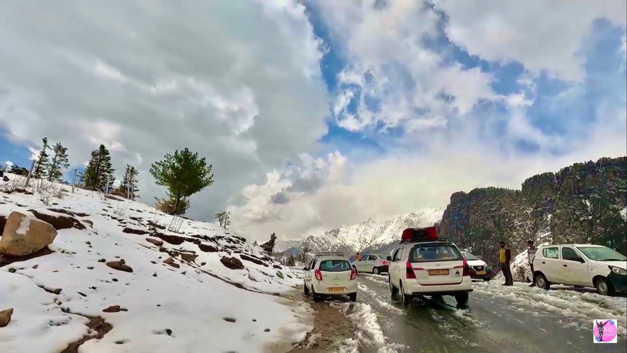 Manali to Gulaba snow point road journey - മണാലിയിലെ ഗുലാബായിലേക്ക് ...