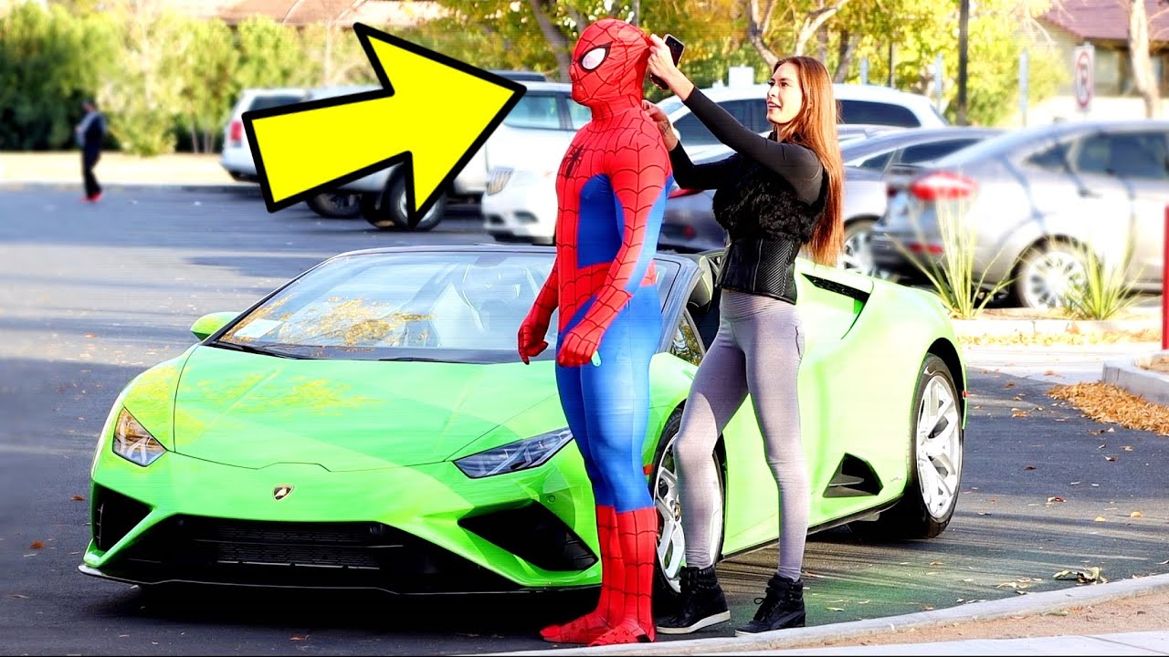 SPIDER-MAN EXPOSES A GOLD DIGGER!! - YouTube