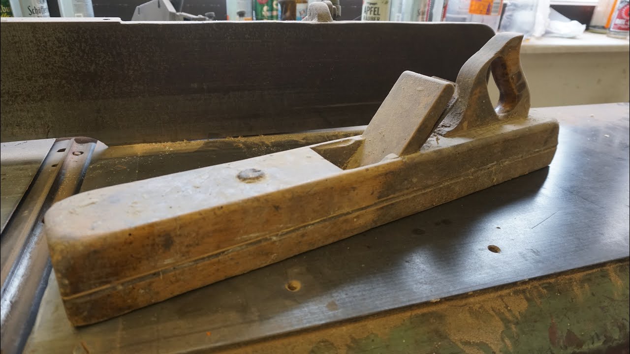 This 80 Year Old Hand Plane Must be Restored! - Workshop Vlog #13 - YouTube