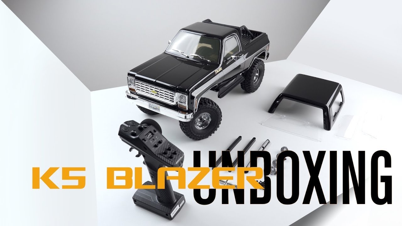 Unboxing the FMS FCX10 Chevrolet K5 Blazer Experience🚗 - YouTube