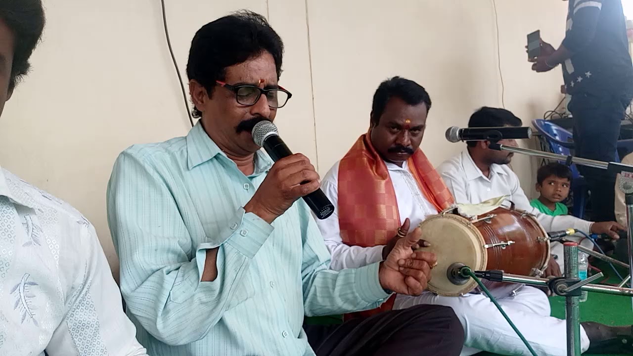 Yesterday Sai bhajan in Ram Lingampally singer Sai Baba - YouTube
