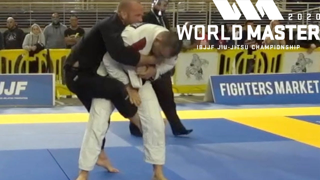Joshua Hinger v Alexandro Ceconi / World Master 2020 - YouTube